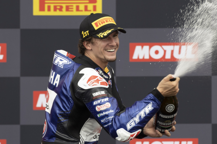 Bonovo-Chef über Gerloff: «Der grinste todsicher» / Superbike-WM ... Bonovo-Chef über Gerloff: «Der grinste todsicher» / Superbike-WM ...